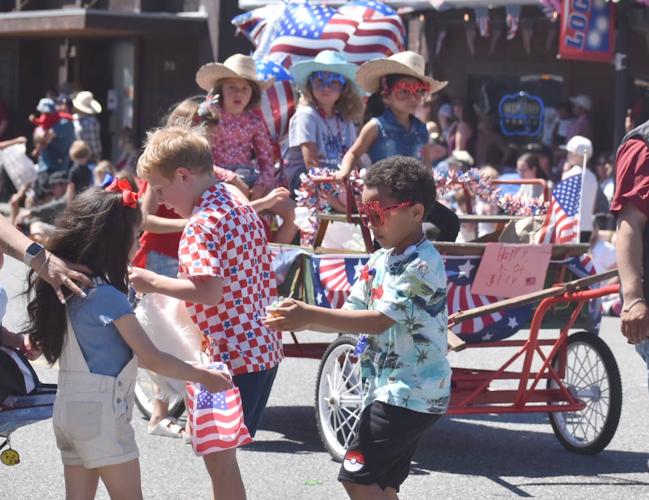 Community celebrates the red, white and blue | Local News | goskagit.com