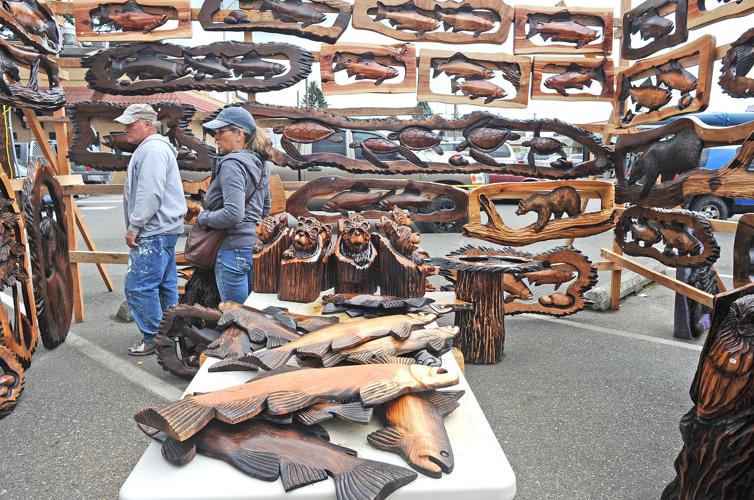 Sedro-Woolley Loggerodeo chainsaw carving | Gallery | goskagit.com