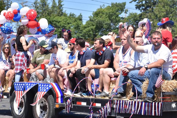 Community celebrates the red, white and blue | Local News | goskagit.com