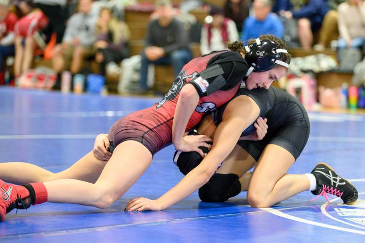 Prep Roundup: Girls wrestling places at huge tournament; girls hoops ...