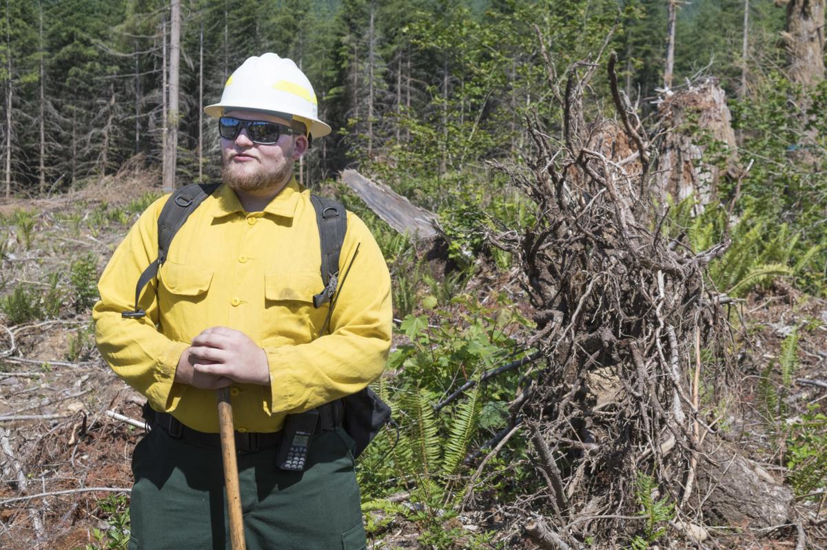 Firefighters train to respond to wildfires | Local News | goskagit.com