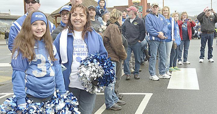 Sedro-Woolley Football Parade | Gallery | goskagit.com
