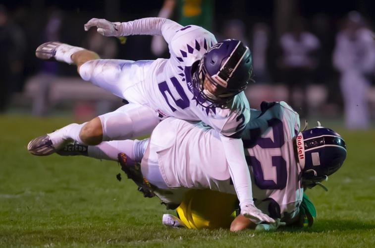 Friday's Prep Roundup: Anacortes football team beats Lynden | Local ...