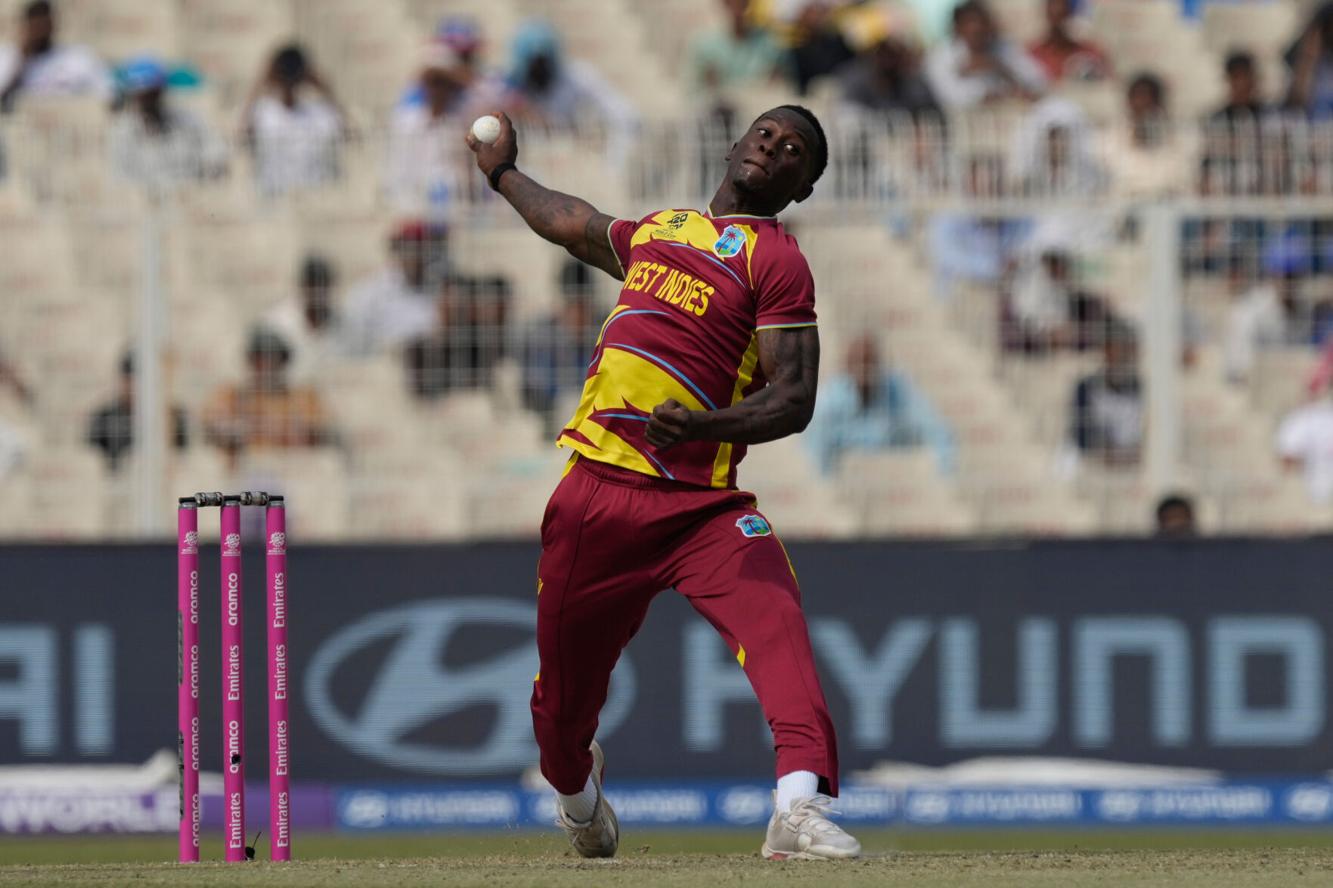West Indies beat Sri Lanka by 5 wickets to clinch the T20 series ...