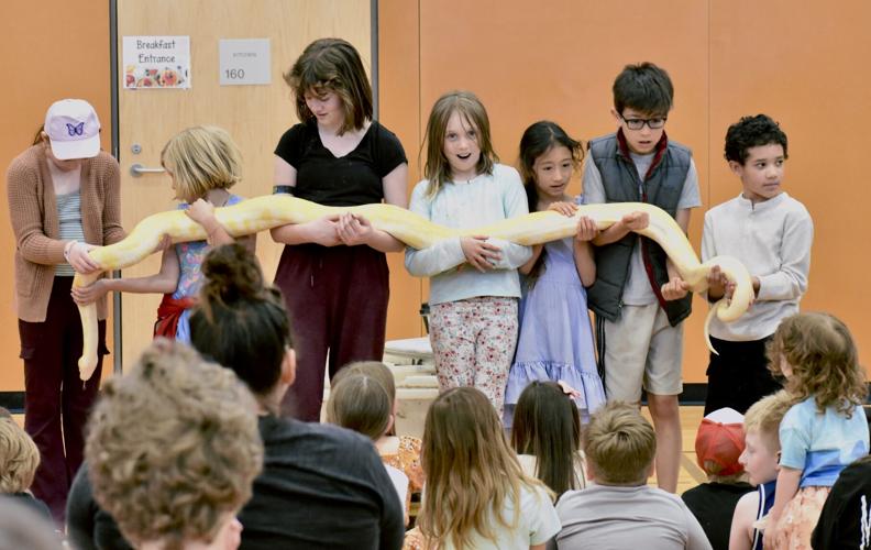 The Reptile Man visits Saratoga School in Stanwood | SC News | goskagit.com
