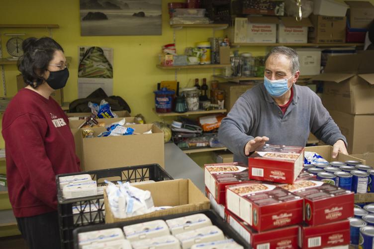 Helping Hands steps in to help out Hamilton Food Bank | Local News ...