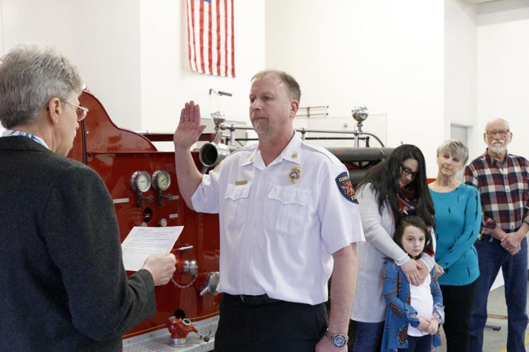 Ceremony honors new volunteer firefighters | Community | goskagit.com