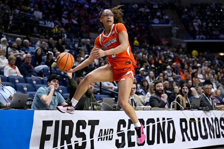 Izoje powers Syracuse past Iowa State to set up second-round March ...
