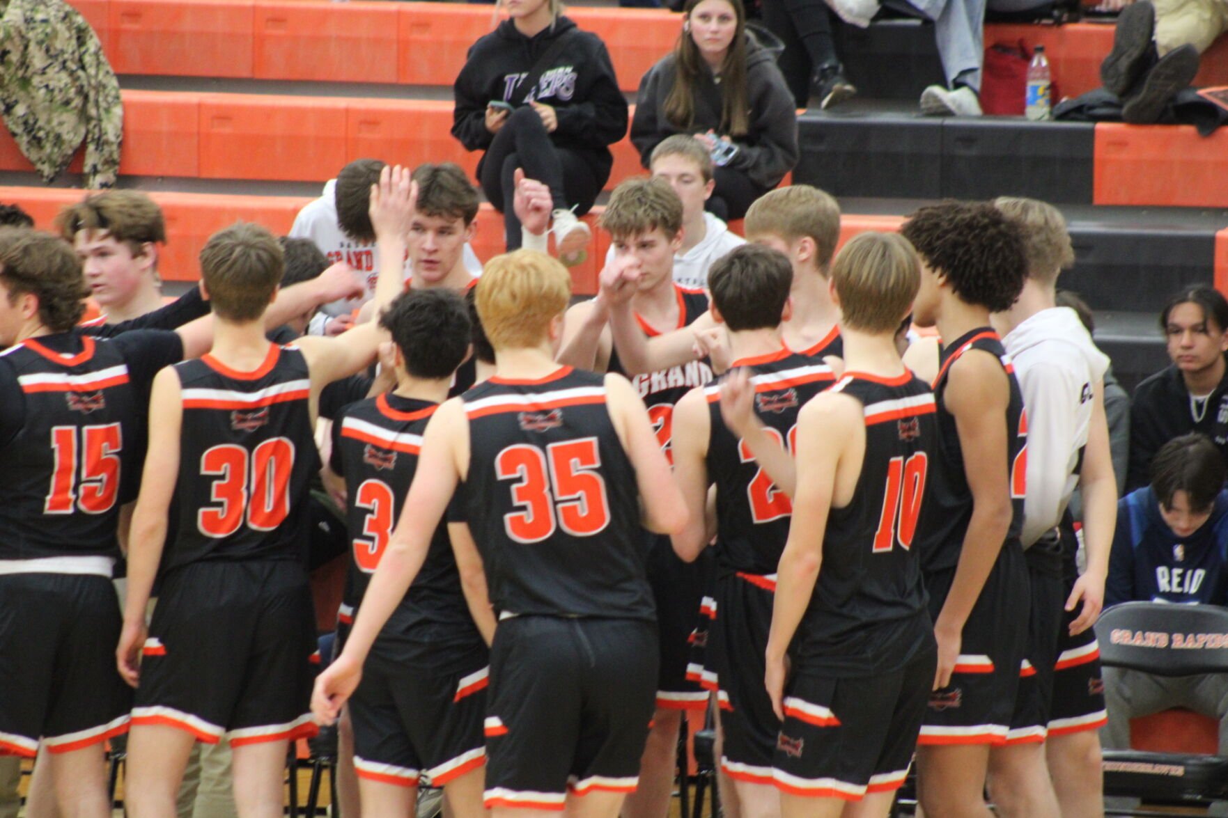 Thunderhawks earn another win, take down Hermantown for nine in a row ...