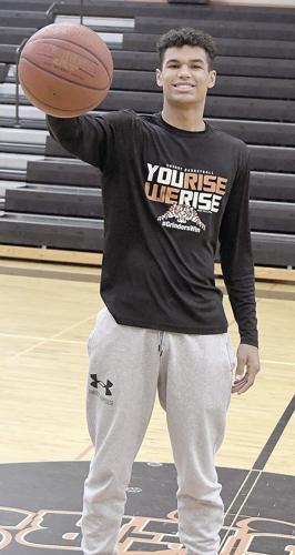Gopher recruit Asuma is top player | High School | grandrapidsmn.com