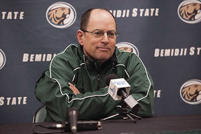 Tom Serratore named WCHA Coach of Year | College | grandrapidsmn.com