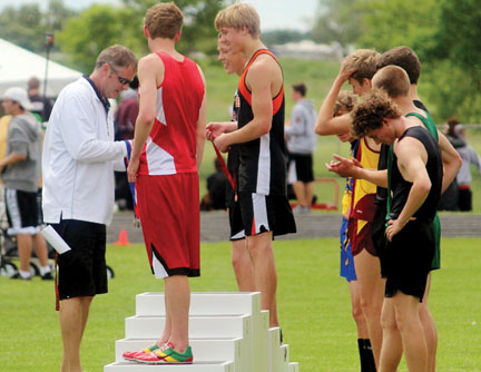 T’hawk track kicks off sections | High School | grandrapidsmn.com