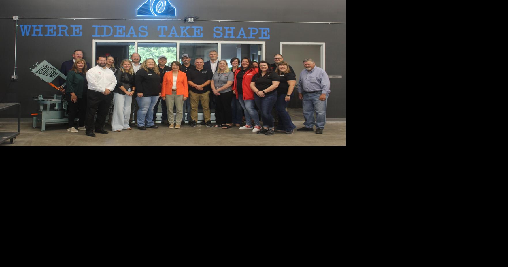 Senator Amy Klobuchar checks out the Forge | News | grandrapidsmn.com