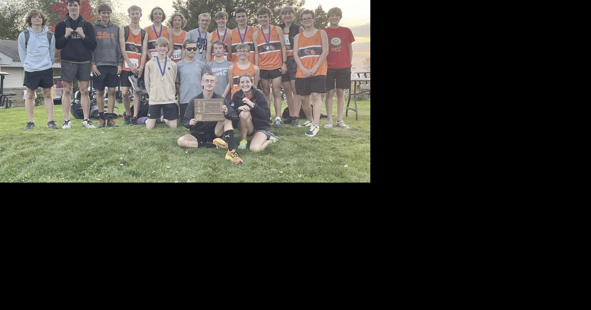 T’Hawk boy harriers capture LSC title | High School | grandrapidsmn.com