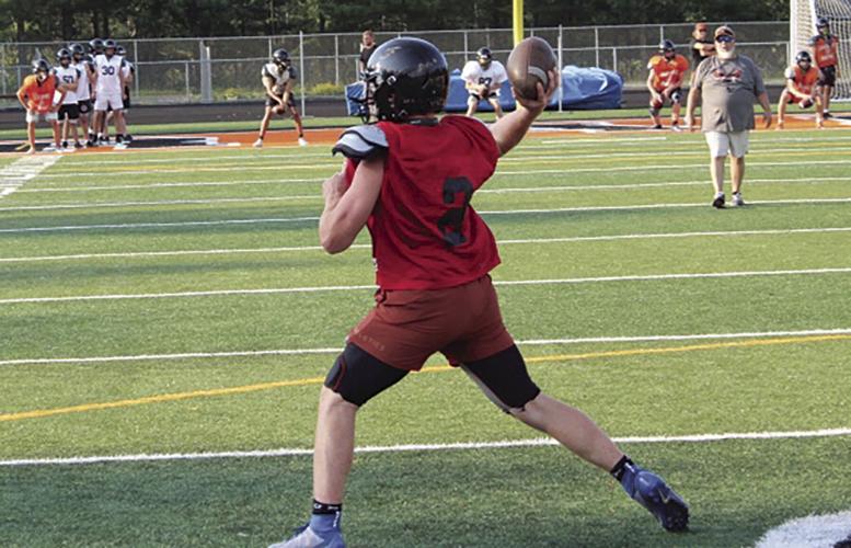 Thunderhawks football holds summer camp | Sports | grandrapidsmn.com