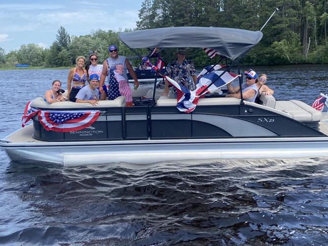Prairie Lake had record number of boats in 4th of July parade | News ...