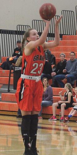 T'hawks fall in close game to Brainerd | Sports | grandrapidsmn.com