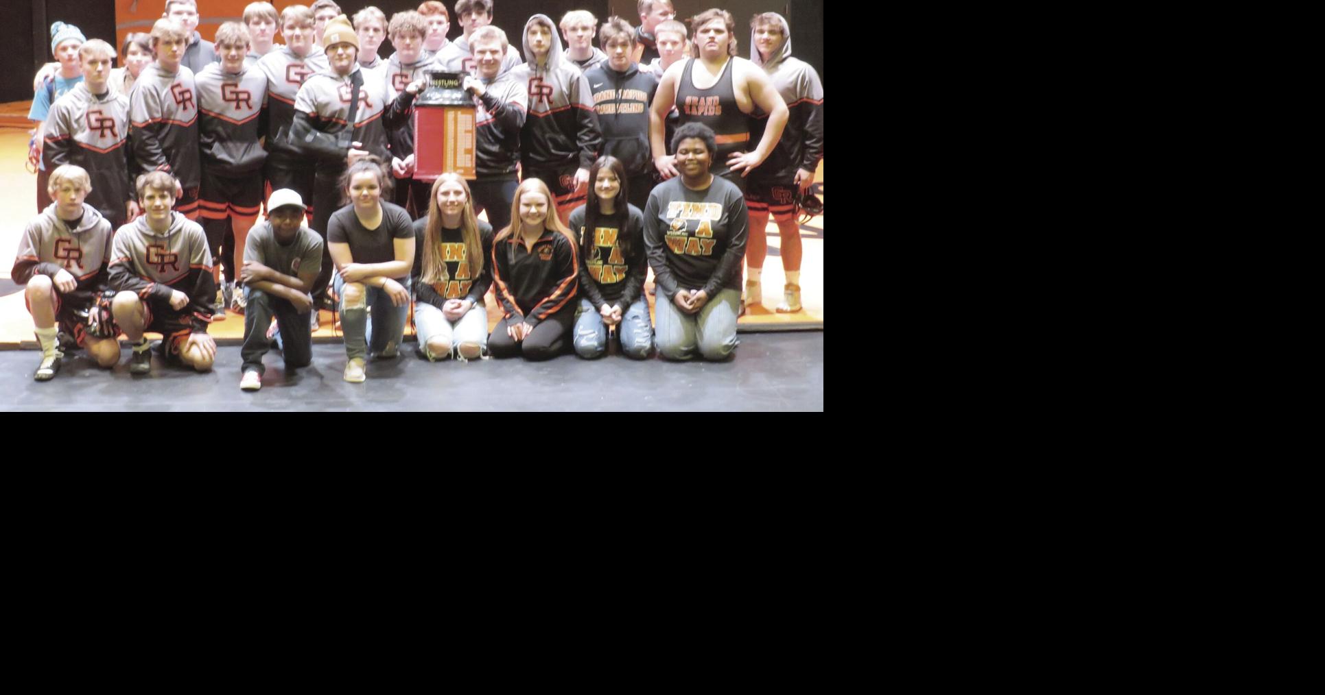 Thunderhawk wrestling team performing well | High School ...
