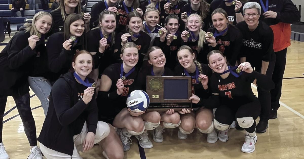 Thunderhawks Volleyball Completes The 3 Peat Over Cloquet Advances To