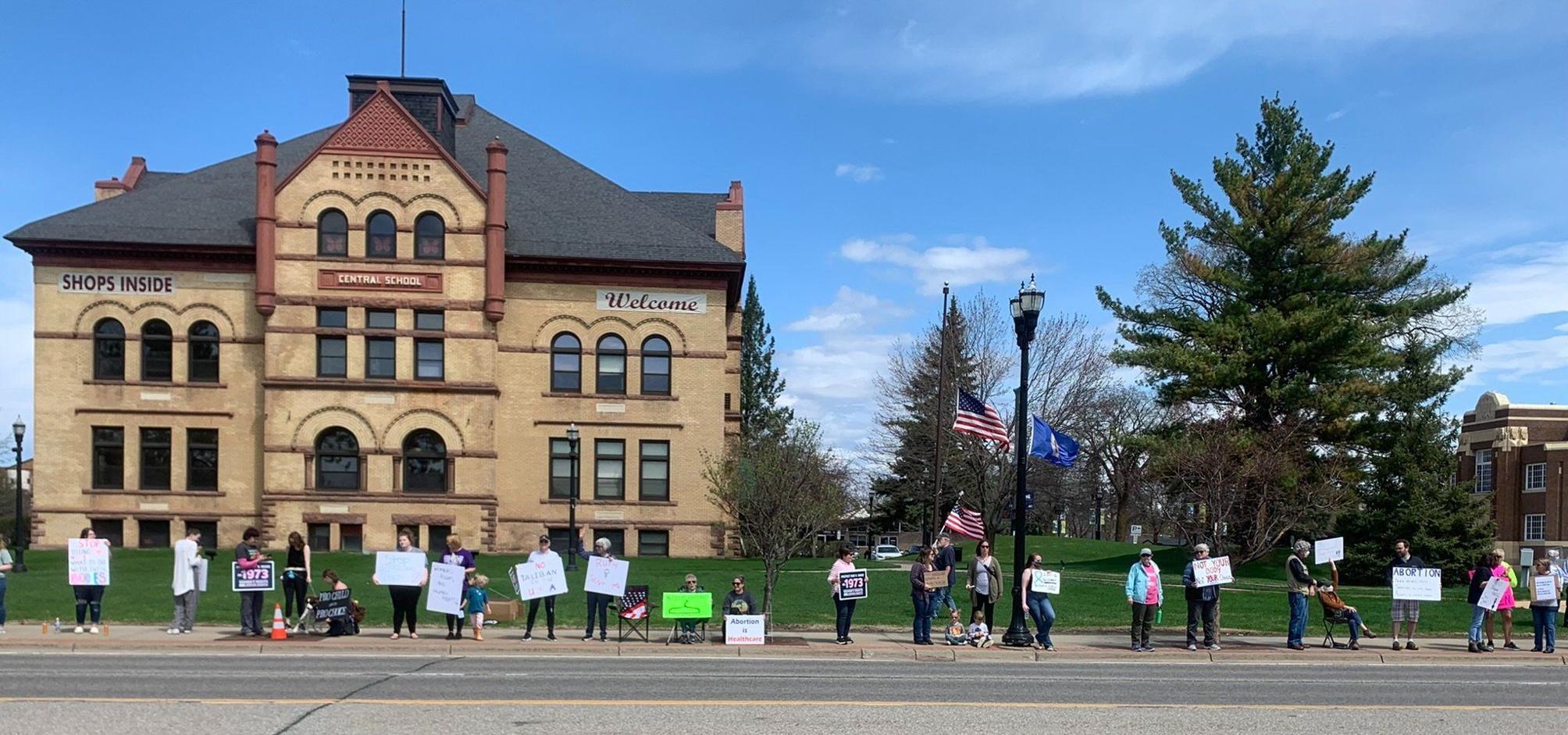 Itasca Area Indivisible rallies in downtown Grand Rapids | News ...