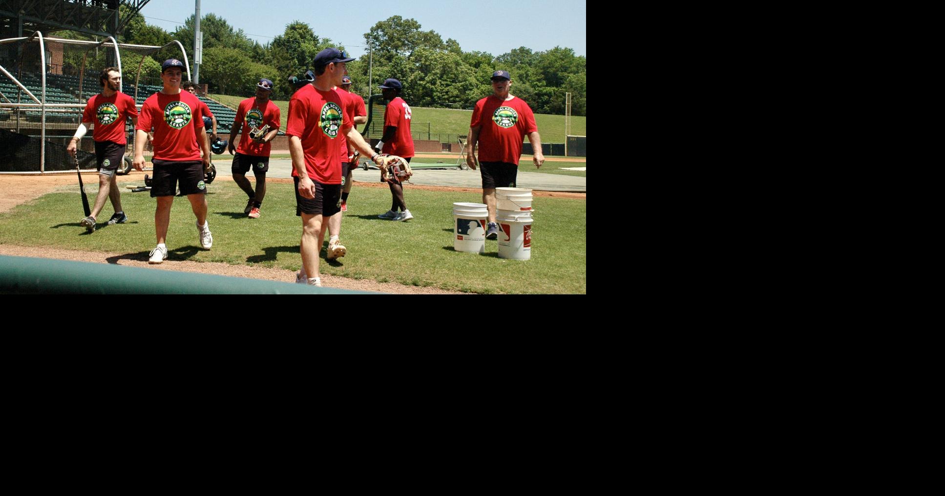 Cook, Tettleton Give Flyboys' Coaching Staff Big League Experience ...