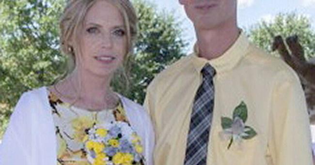 Tonia Michelle Collins Weds Kenneth Lawrence | Living | greenevillesun.com