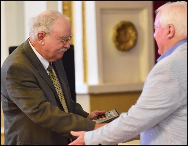 Wayne Phillips Joins 'Hall Of Fame' | Local Sports | greenevillesun.com