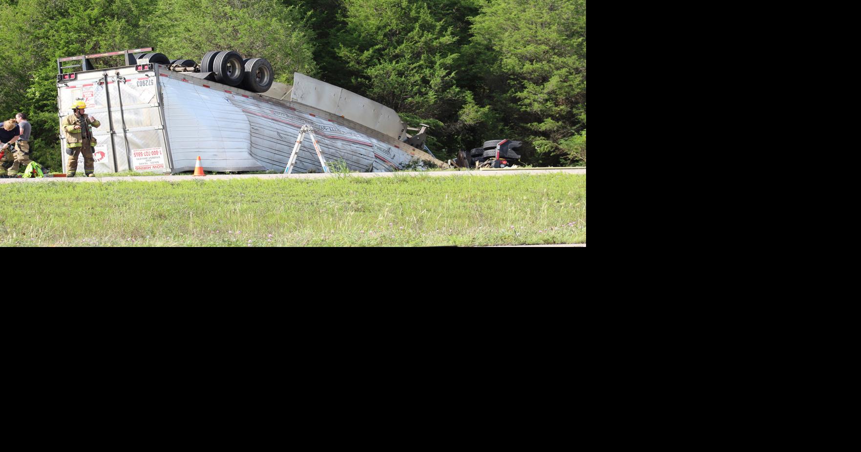 8 Injured In I-81 Van-Truck Crash | Local News | greenevillesun.com