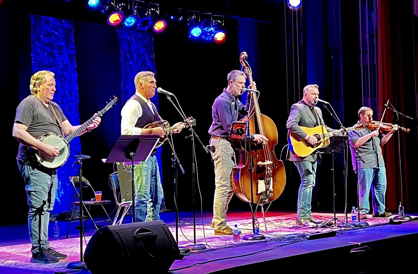Barry Bales & Friends Perform Sold-Out Show | News | greenevillesun.com