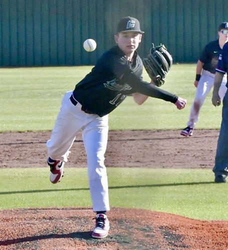 D-B Indians Deal Devils First Loss | Sports | greenevillesun.com