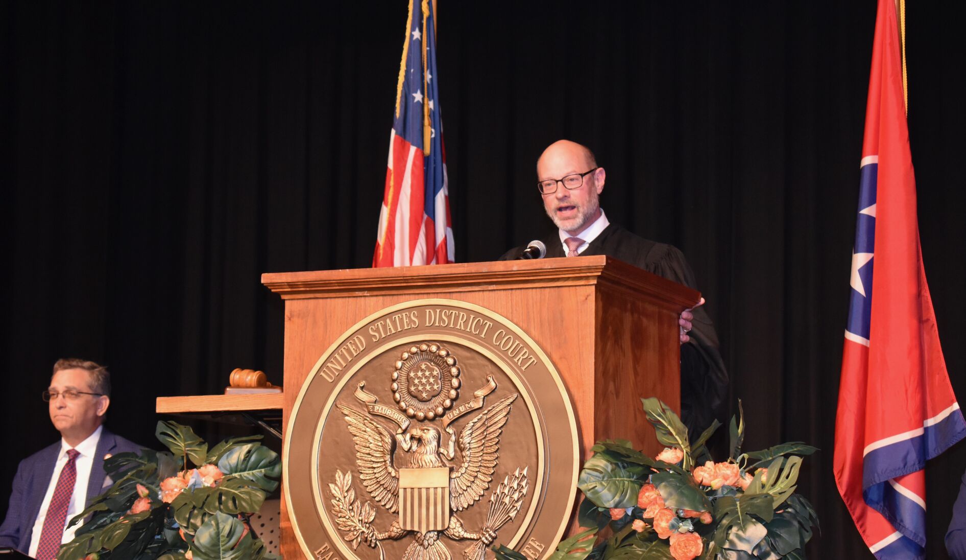 More Than 100 Become U.S. Citizens At Naturalization Ceremony | Local ...