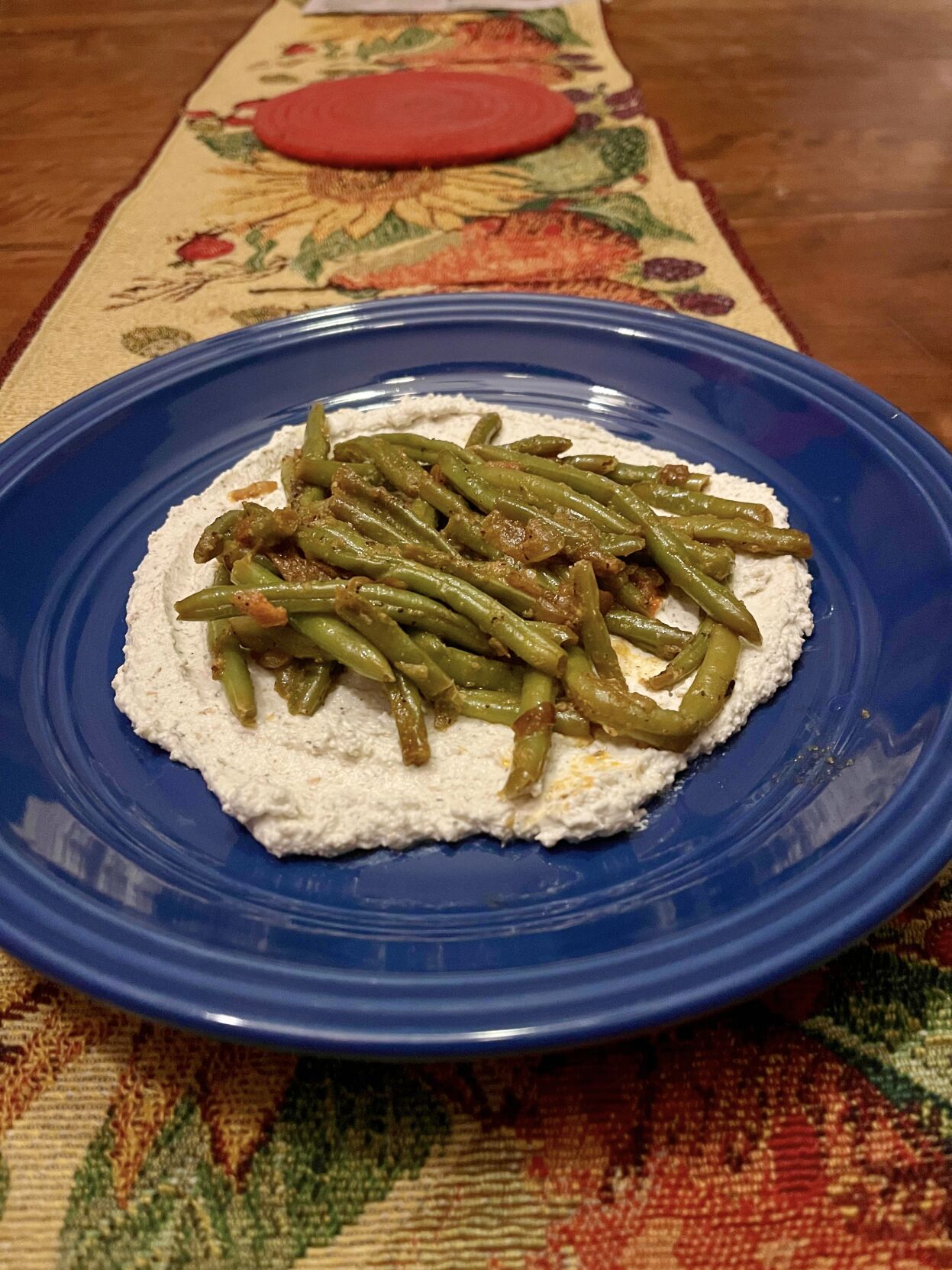 LICK THE SPOON: Greek Green Beans And Feta Makes A Great Vegetarian ...
