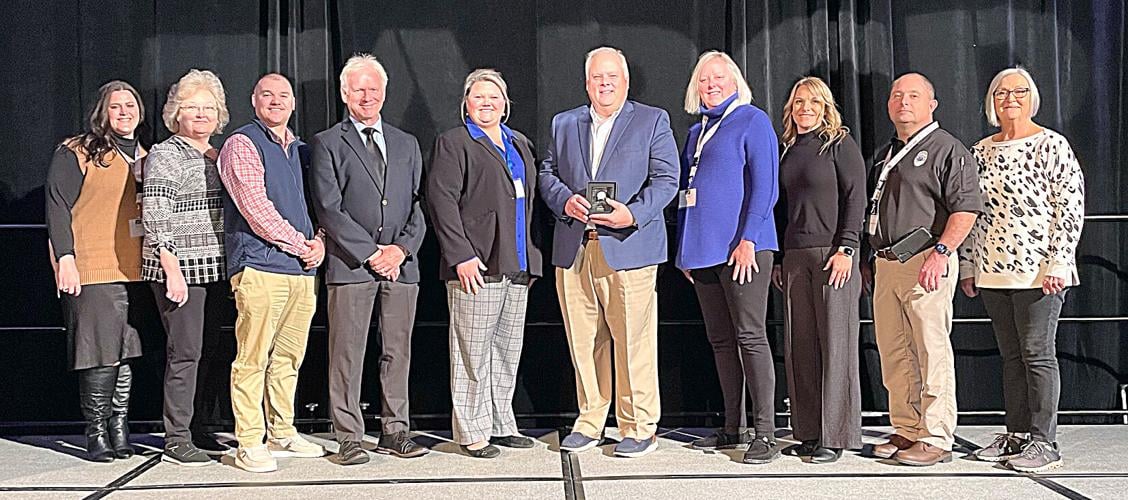 Judge Kenneth Bailey Jr. Recognized For Recovery Court Service | Local ...