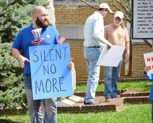 'Indivisible Greene County' Holds Rally | Local News | greenevillesun.com