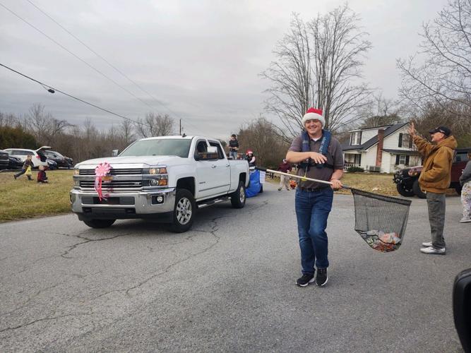 Christmas Characters Parade Through Mohawk | Local News ...