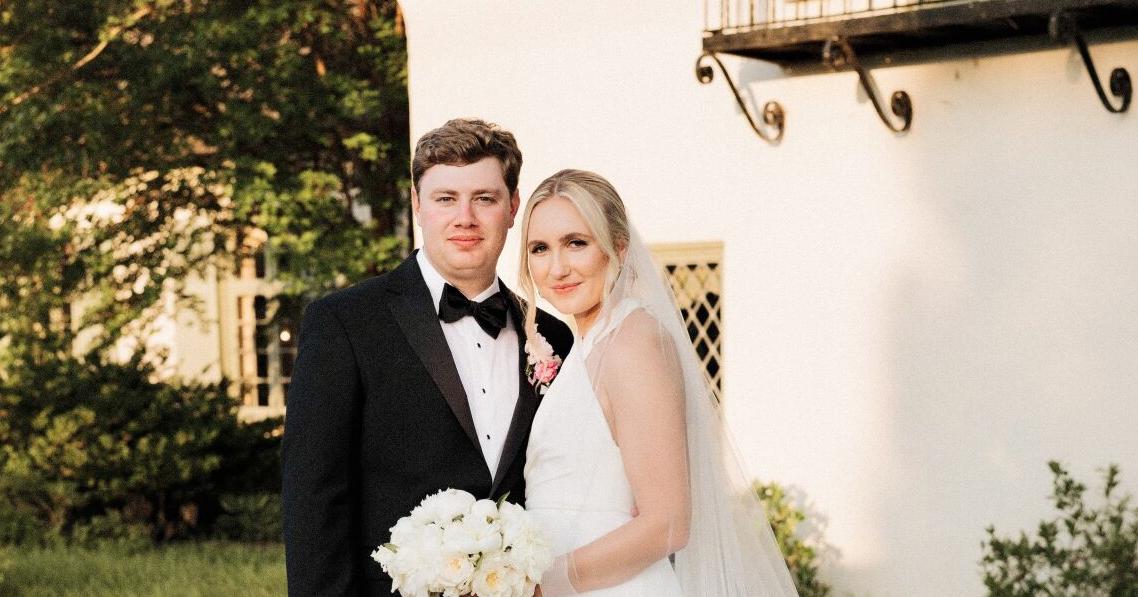 Jamie Ann Roths Weds Graham Christopher Shelton | Lifestyles Weddings ...