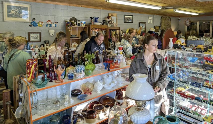 Antique & Thrift Crawl draws shoppers from across the region | Local ...