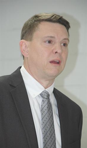 Circuit Court Clerk Candidate Addresses Republicans | Local News ...
