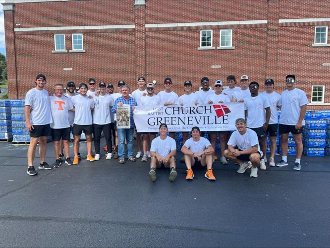 UT Baseball Team Brings Volunteer Spirit To Help Flood Victims | Local ...