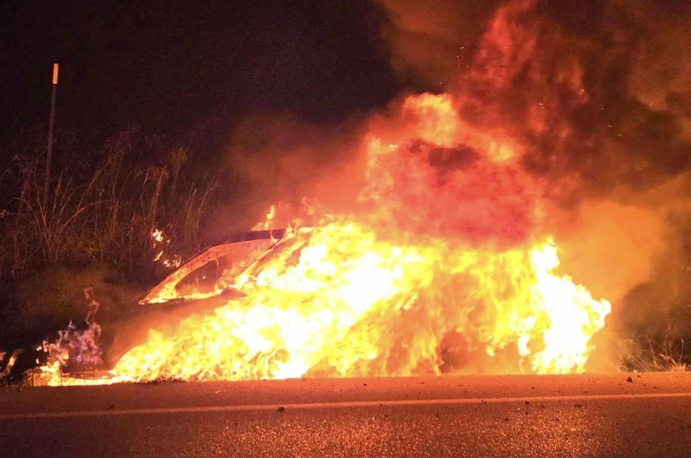 Car Fire After Snapps Ferry Road Crash Extinguished By TVFD | Local ...
