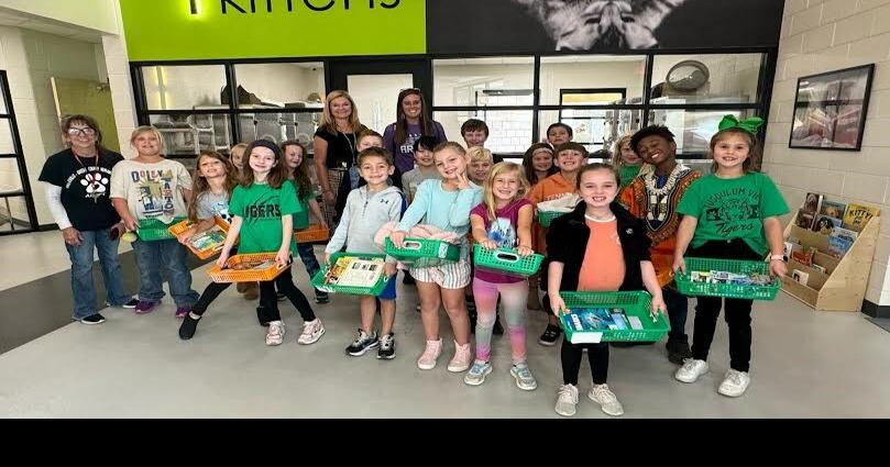 Tusculum View Reads At Animal Shelter | Education | greenevillesun.com