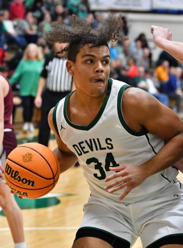 Carter Leads Lady Devils Past Dobyns-Bennett, Devils Fall | Sports ...