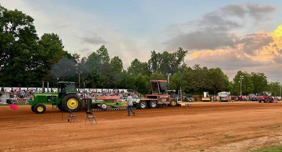 Crowds Enjoy One-Ring Circus, Tattoo Contest And Tractor And Truck ...