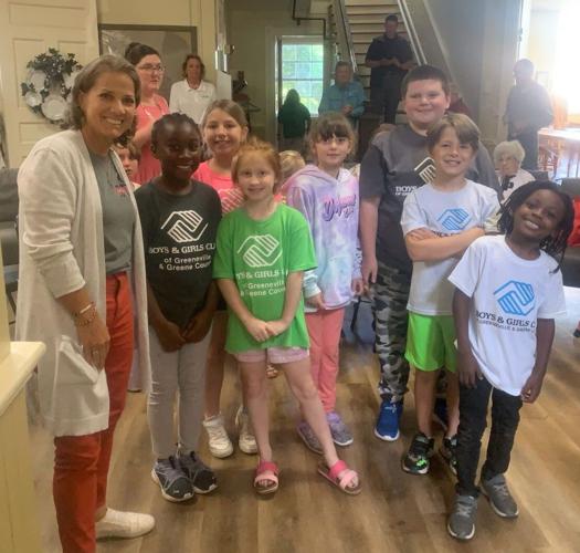 First Lady Lee Visits Roby Center To Kick Off Kids Serve Summer ...