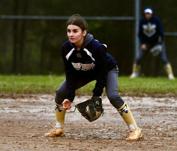 Lady Huskies Run Rule Lady Buffs In Quagmire | Sports | greenevillesun.com