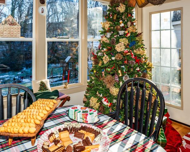 Christmas Tour of Homes: Andrew Johnson Women's Club Hosts Annual ...