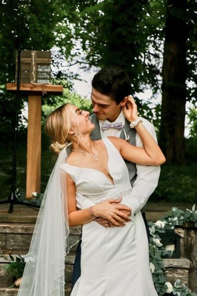Emily Morrison Weds Cameron Freshour | Living | greenevillesun.com