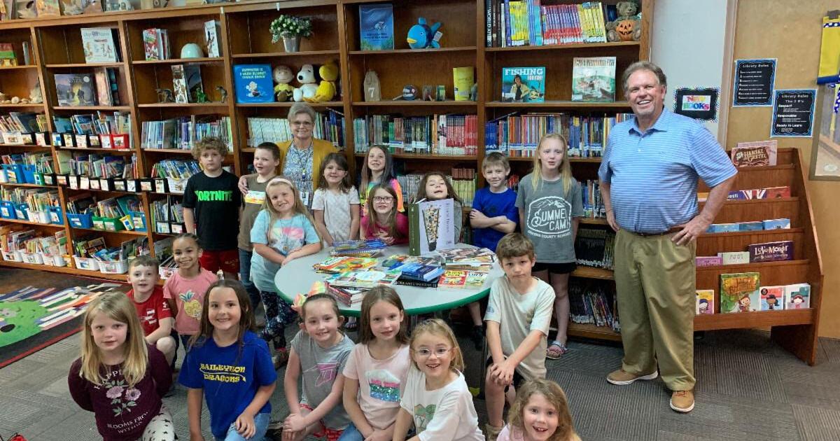 Harshbarger Office Makes Book Delivery to Baileyton Elementary | Local ...