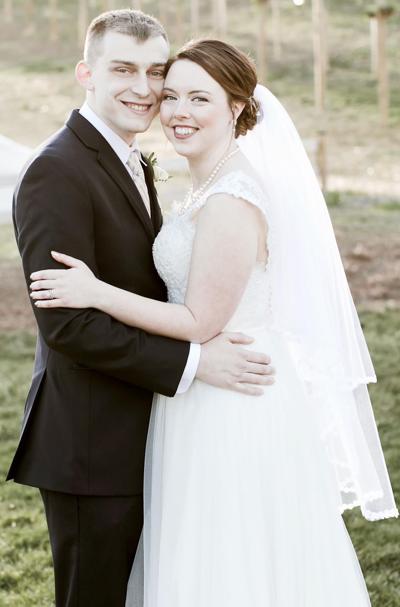 Jennifer Littell Weds Benjamin Repsher | Living | greenevillesun.com