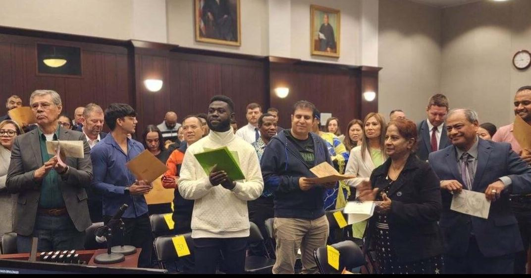 80 New US Citizens Sworn In At Naturalization Ceremonies | Local News ...